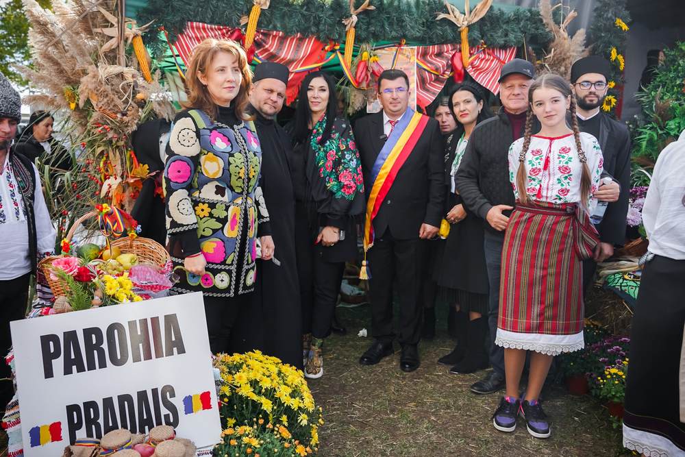 Festivalul „Roadele Toamnei” aduce la Sascut un festin de tradiții și ...